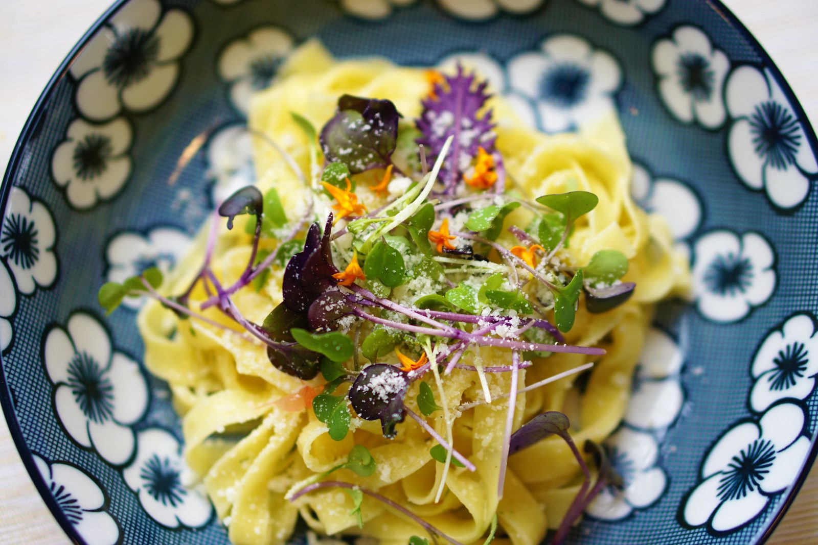 How to Use Flowers in Cooking