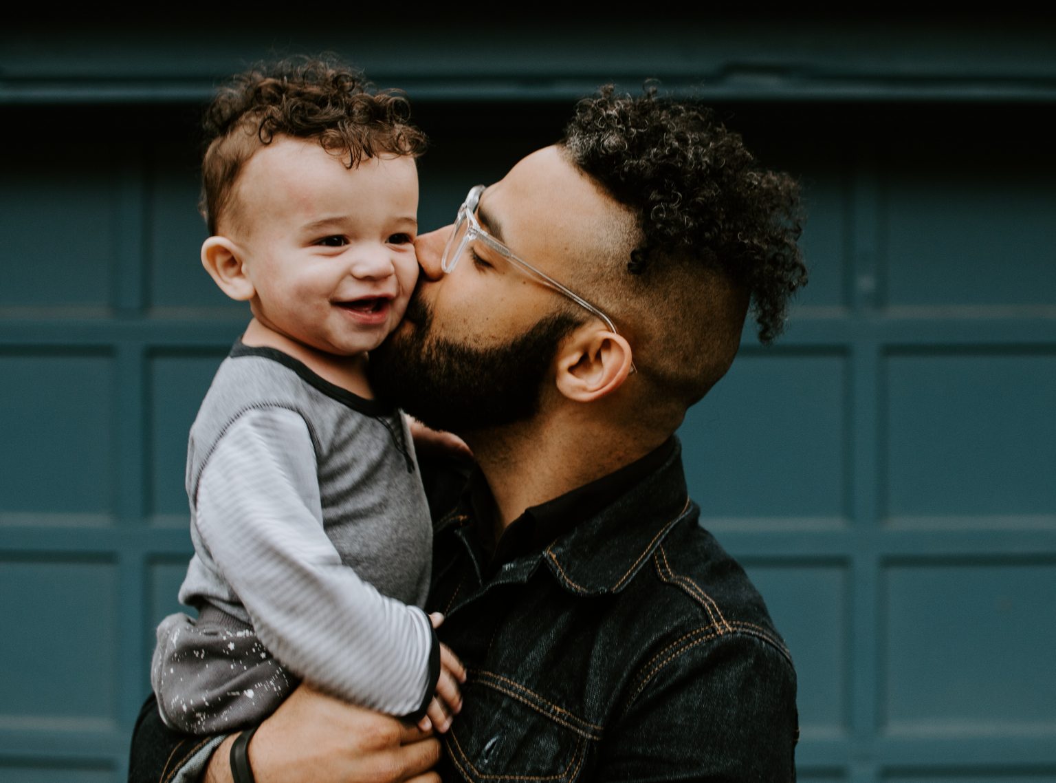 Top 10 Best TED Talks on Kindness & Why Being Kind Matters
