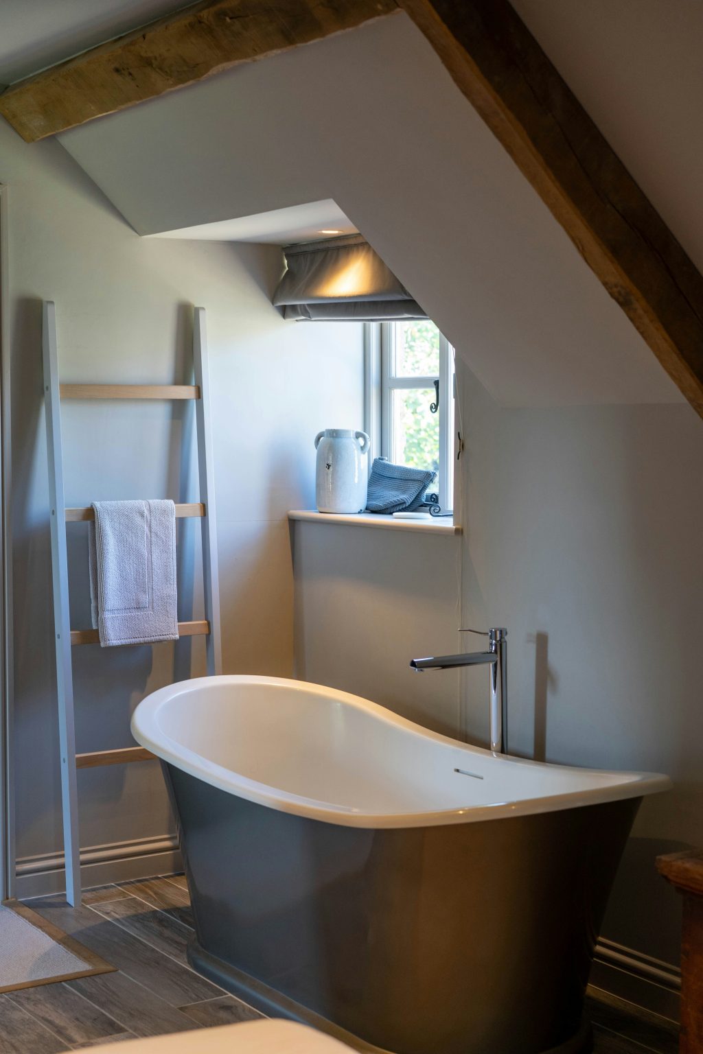 10 Brilliant Small Bathroom Storage ideas
