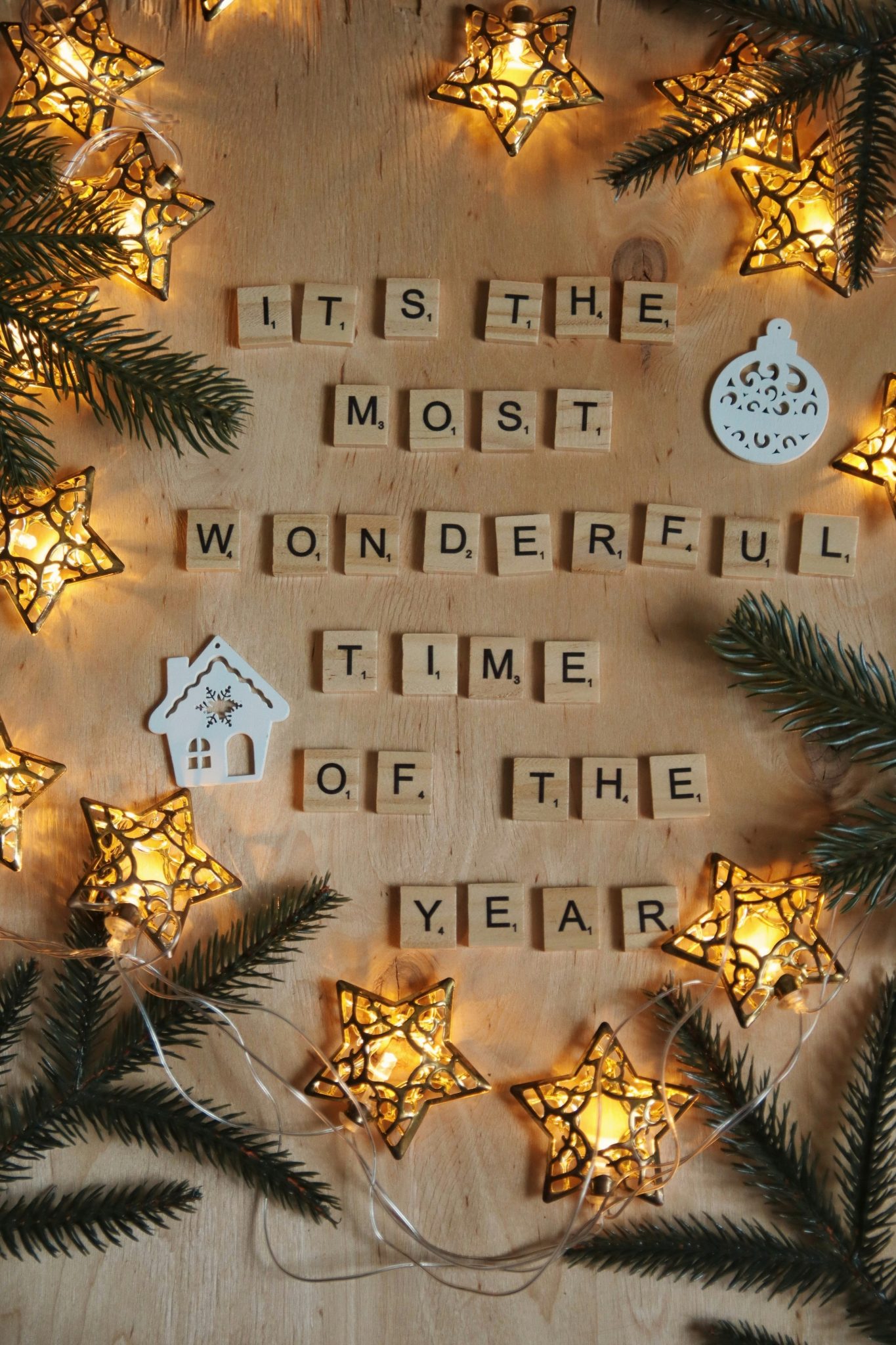 50 Famous Christmas Quotes and How to Use Them